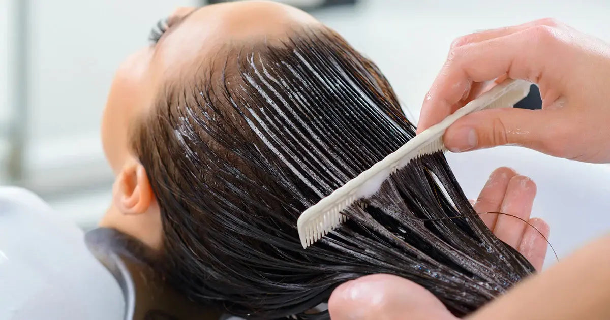 Masker Alami untuk Atasi Rambut Rontok Berlebih
